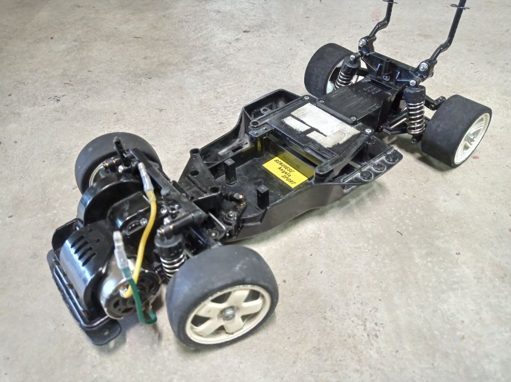 Tamiya FF01 chassis (Defekt) in für CHF 55 – mit Lieferung auf Ricardo ...