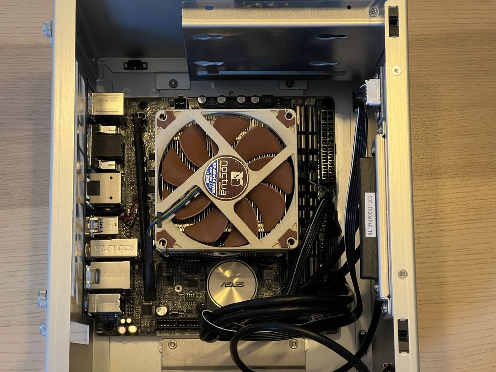 SFF Mini-ITX PC (Intel Core-i7, 16GB RAM, 500Gb NvME) (Gebraucht) in ...