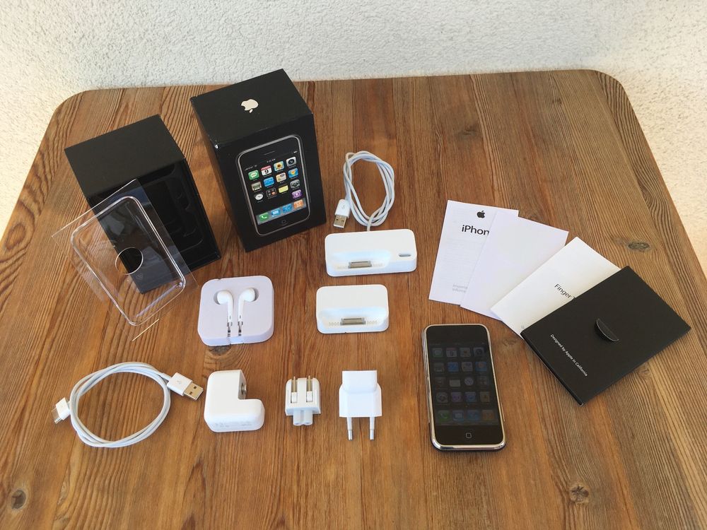 Apple iPhone 2G 8GB (1. Generation) inkl. Zubehör (Gebraucht) in ...