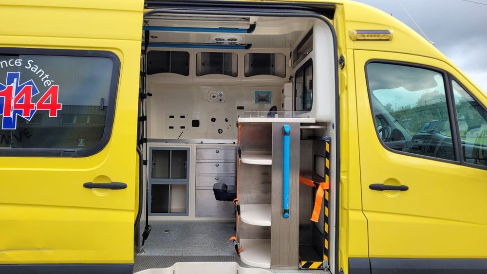 VW Crafter 35, Ambulance/Rettungswagen/Ambulanz | Kaufen auf Ricardo