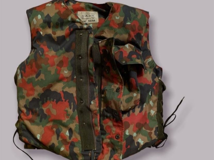 Splitterschutzweste Schweizer Armee (Gebraucht) in Pratteln für CHF 49 ...