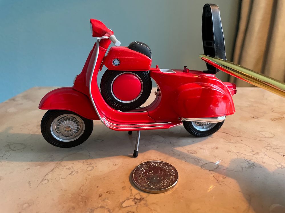 Vespa Modell - gross (Gebraucht) in Horgen für CHF 45 – mit Lieferung ...