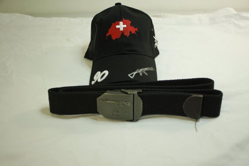 Mutze + Ceinture 90 (Neu (gemäss Beschreibung)) in La plaine für CHF 30 ...