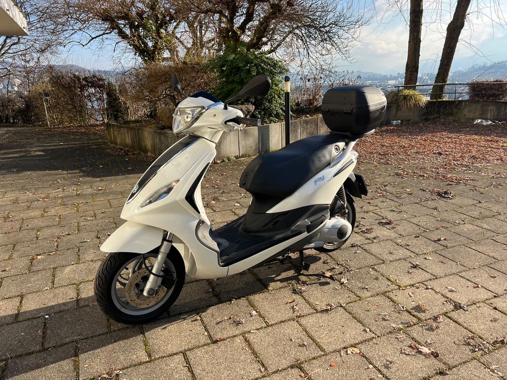 Piaggio Fly 125 nur 3000 KM MFK März 2024 (Gebraucht) in Luzern für CHF 1000 – nur Abholung auf ...