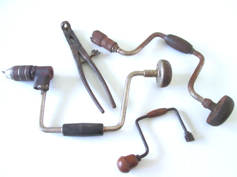 3 alte Handbohrer + Dako-Zange (Gebraucht) in Sementina für CHF 50 ...