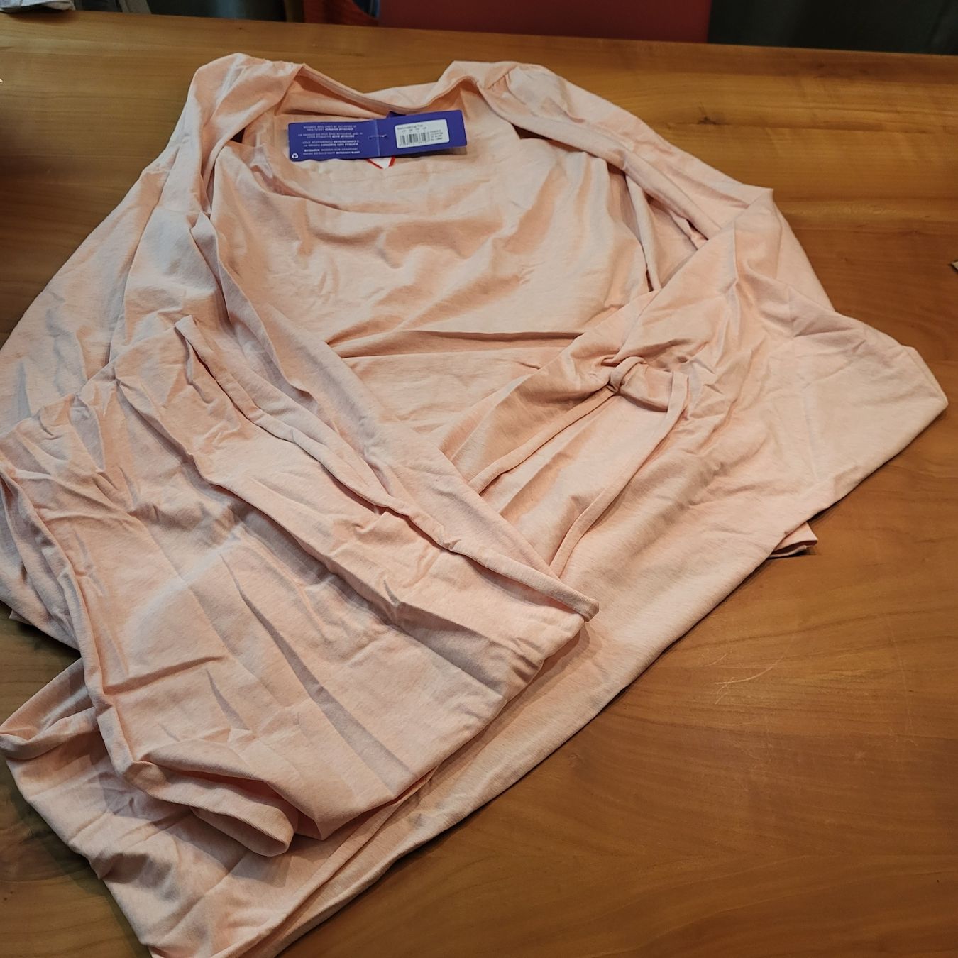 Skin to Skin Top blush Gr. L Neu (Neu und originalverpackt) in Kägiswil für CHF 19 – mit ...