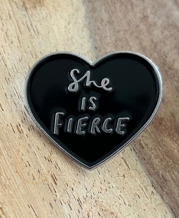 Pin She is Fierce | Kaufen auf Ricardo