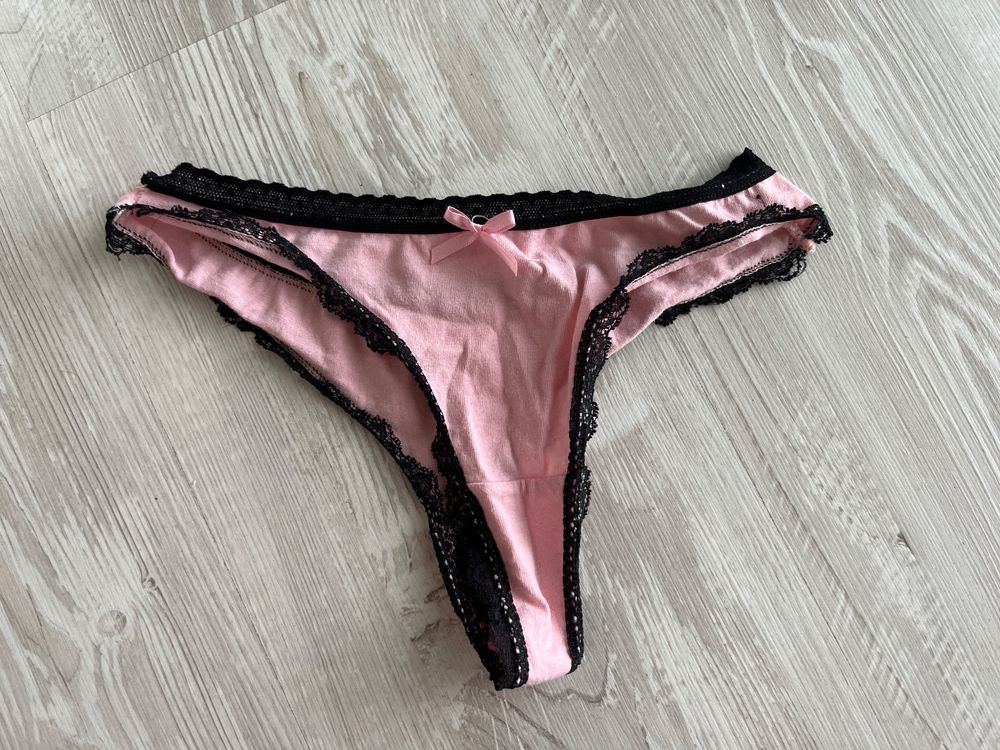Sexy String in S Gebraucht und Defekt (Gebraucht) in Chiasso für CHF 2 ...