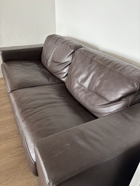 Schickes braunes Ledersofa 🛋️ 2-Sitzer (Gebraucht) in Männedorf für CHF 70 – nur Abholung auf ...