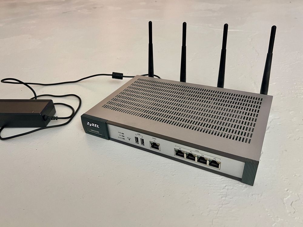 Zyxel UAG2100, WLAN Hotspot Gateway (Gebraucht) in Bern für CHF 90 ...