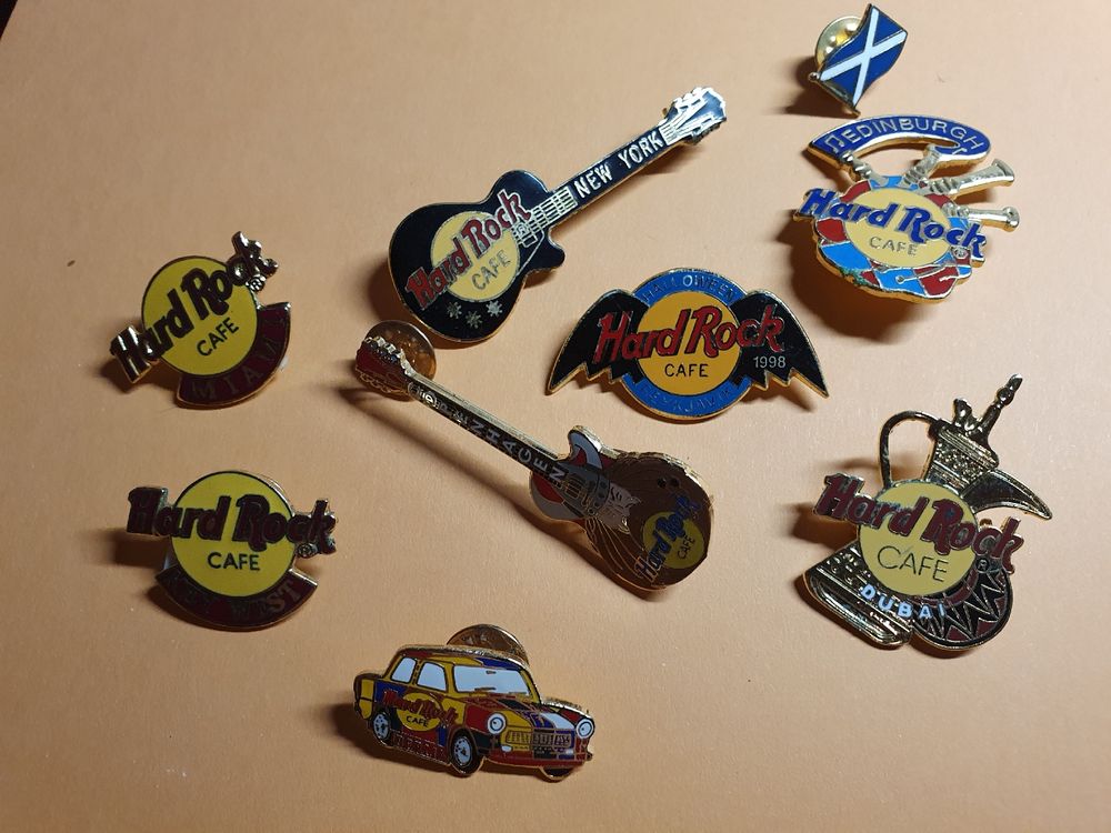 Vintage Hard Rock Cafe Pins Sammler Raritäten Set (Gebraucht) in Hinwil ...