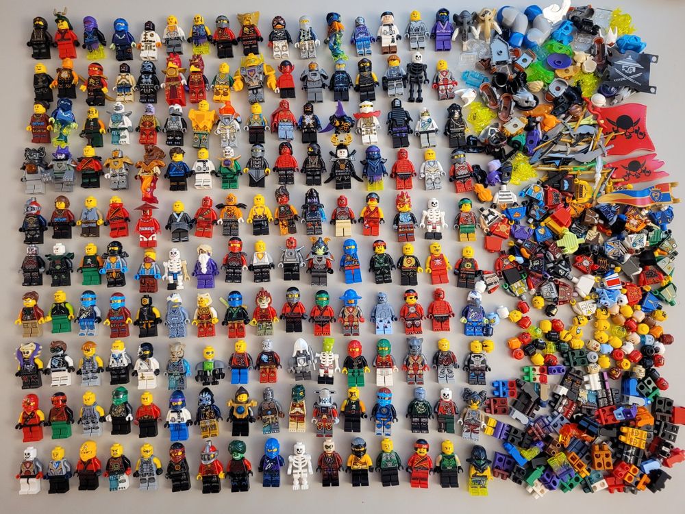220+ Lego Ninjago Chima Nexo Knights Minifiguren | Kaufen auf Ricardo