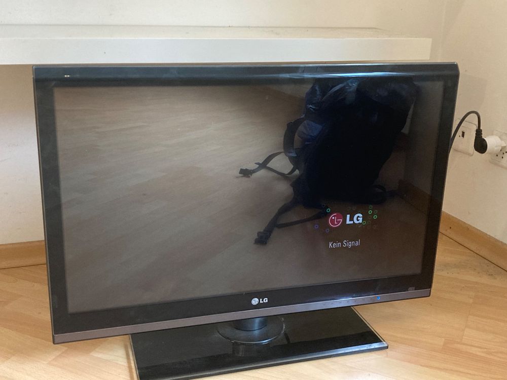 LG TV Fernseher 32SL8000 - ZB gebraucht, guter Zustand (Gebraucht) in ...