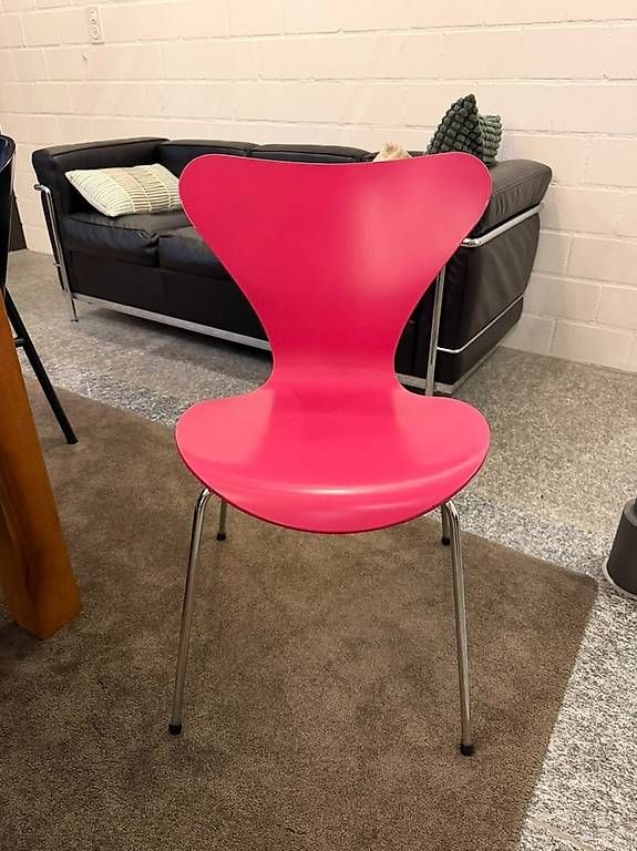 Fritz Hansen Series 7 Stuhl 3107 Arne Jacobsen pink original (Gebraucht ...