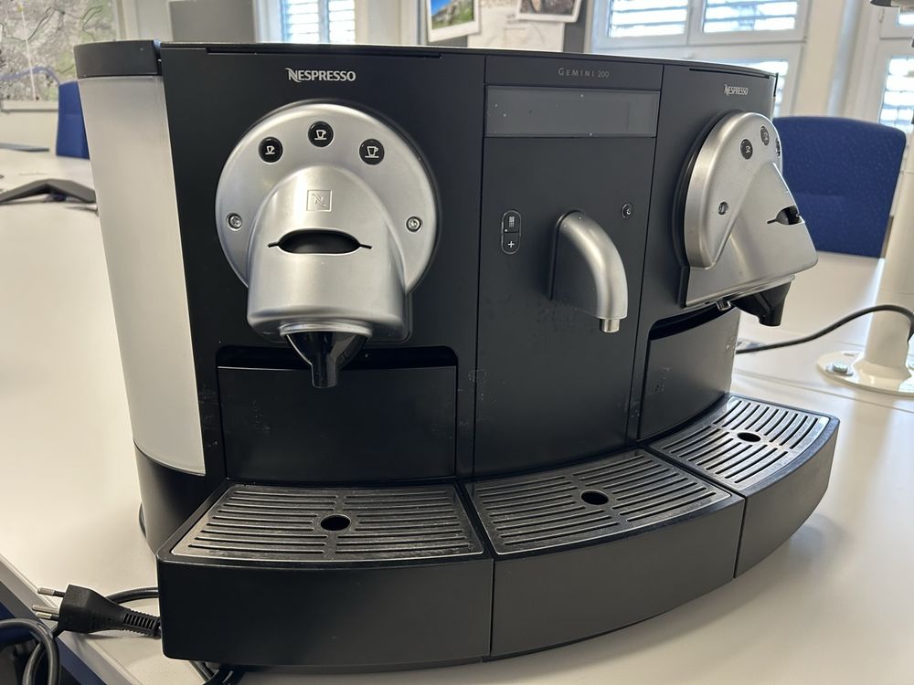 Nespresso Gemini 220 Kaffeemaschine Profi (Gebraucht) in Wegenstetten ...