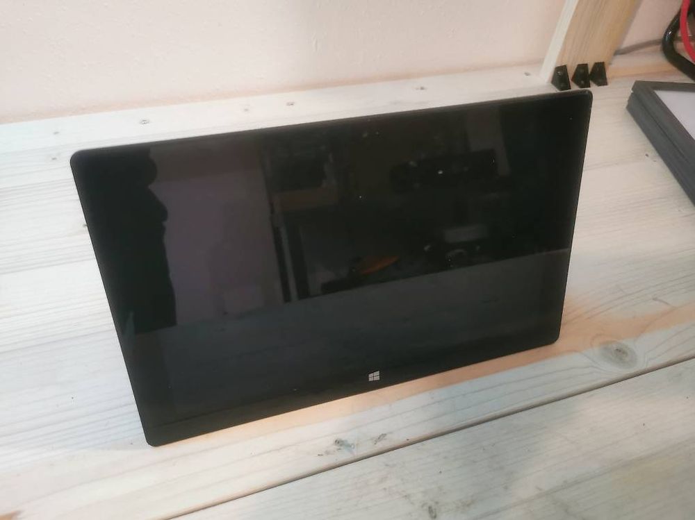 Microsoft Surface 32GB - Defekt (Gebraucht) in Herisau für CHF 30 – nur Abholung auf Ricardo kaufen