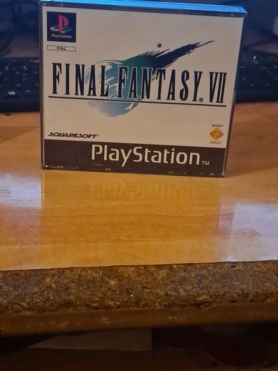 FINAL FANTASY 7 VII playstation 1 fr | Kaufen auf Ricardo