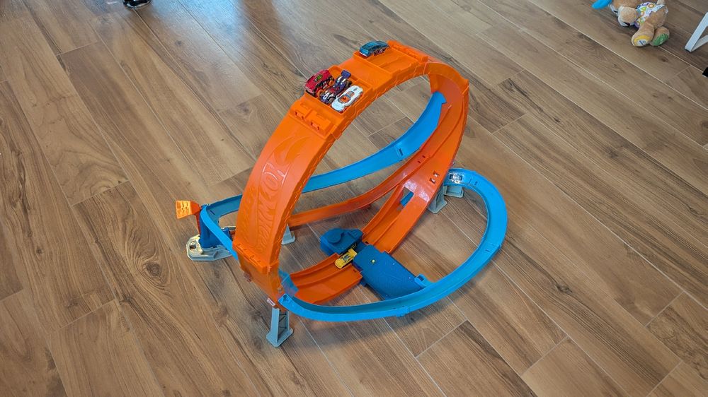 Hot Wheels Massive Loop Track Set | Kaufen auf Ricardo
