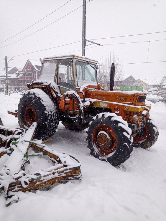Traktor (Gebraucht) in Sattel für CHF 12500 – mit Lieferung auf Ricardo ...