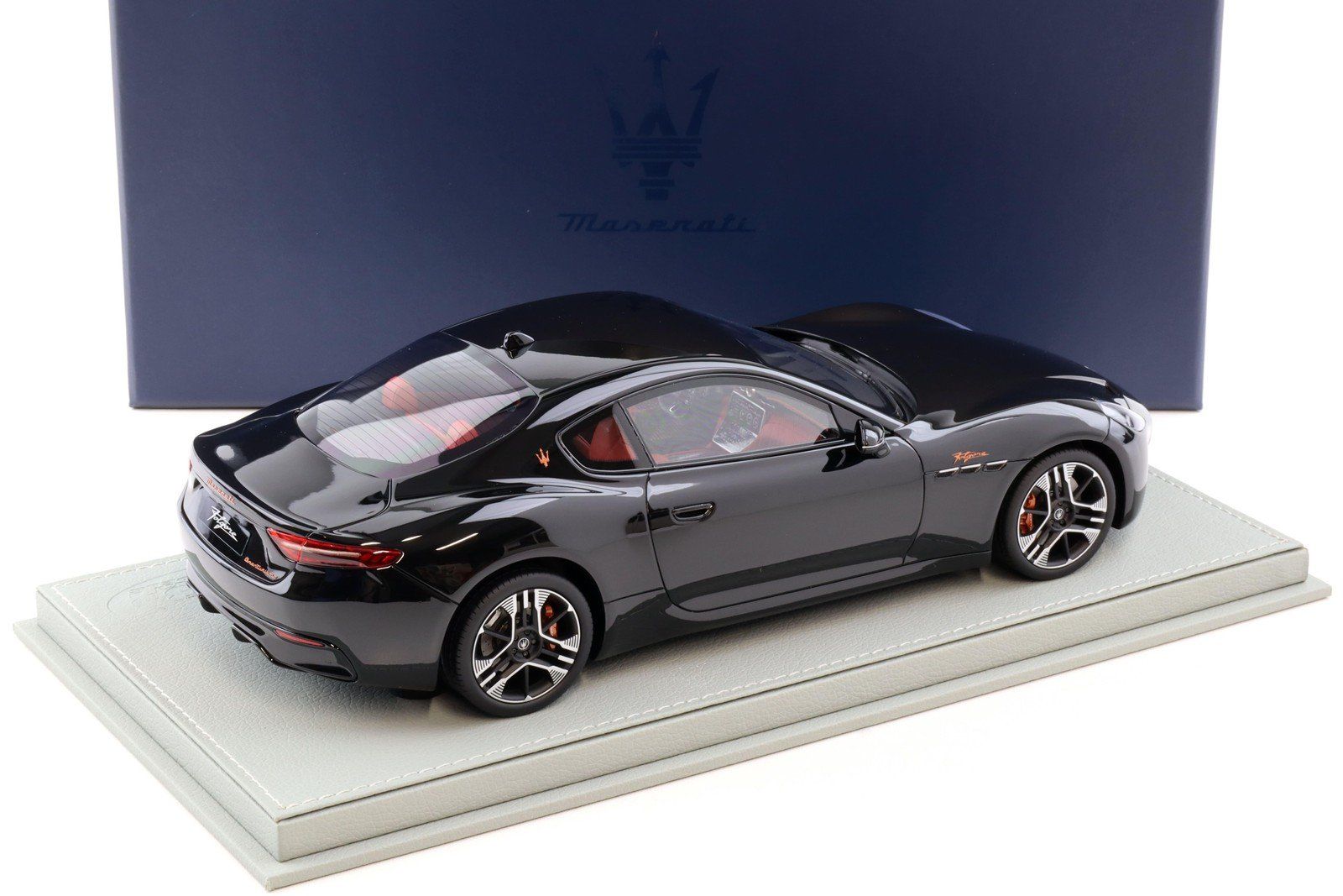 Maserati Granturismo Folgore 2023 Nero Assoluto 1/18 BBR NEU (Neu und ...