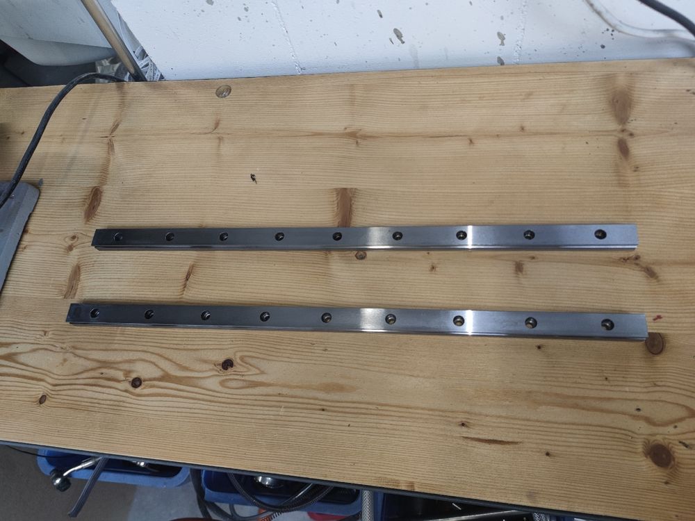 Hiwin Linearführungen LGR20 (Gebraucht) in Benken SG für CHF 35 – nur ...
