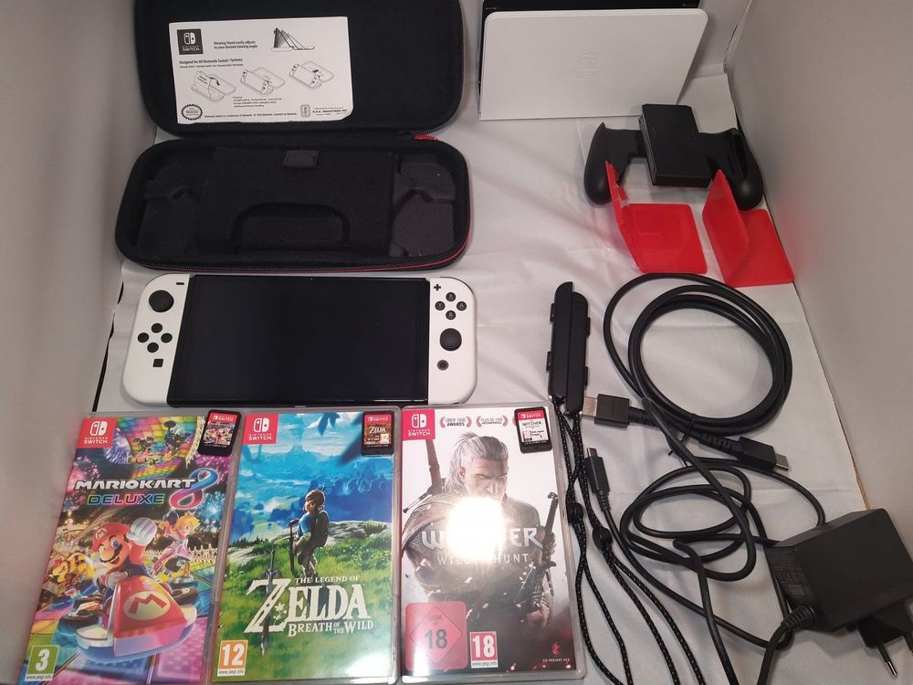 Nintendo Switch OLED inkl. Zubehör und Spiele (Gebraucht) in Cham für ...