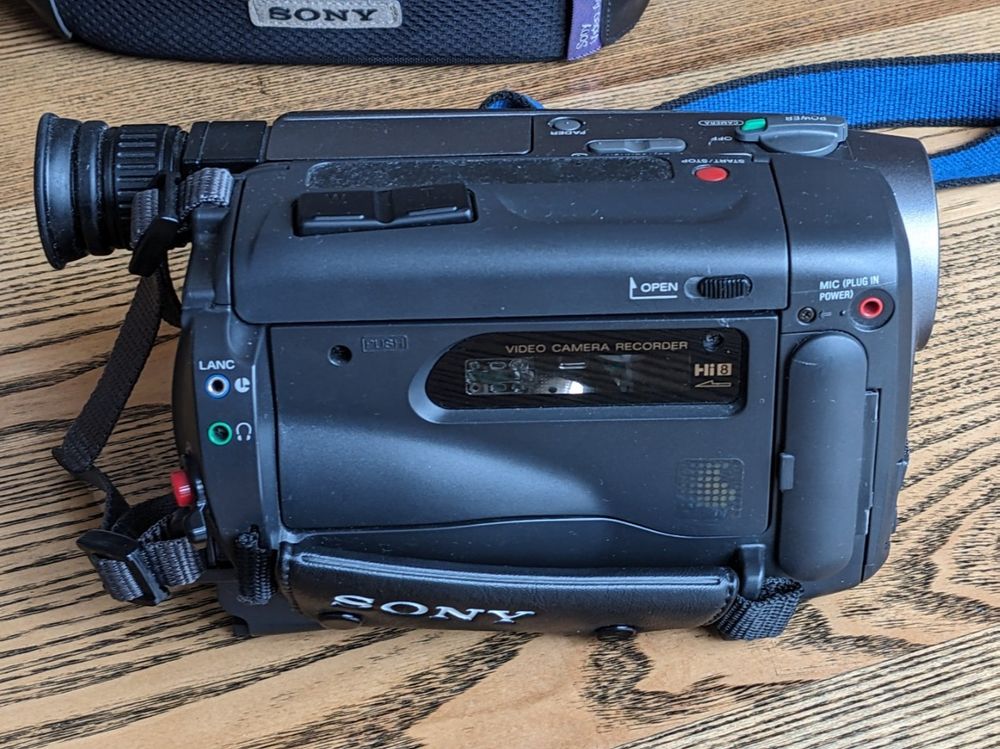 Caméra Sony CCD-TRV70E PAL Hi8 video8 | Kaufen auf Ricardo