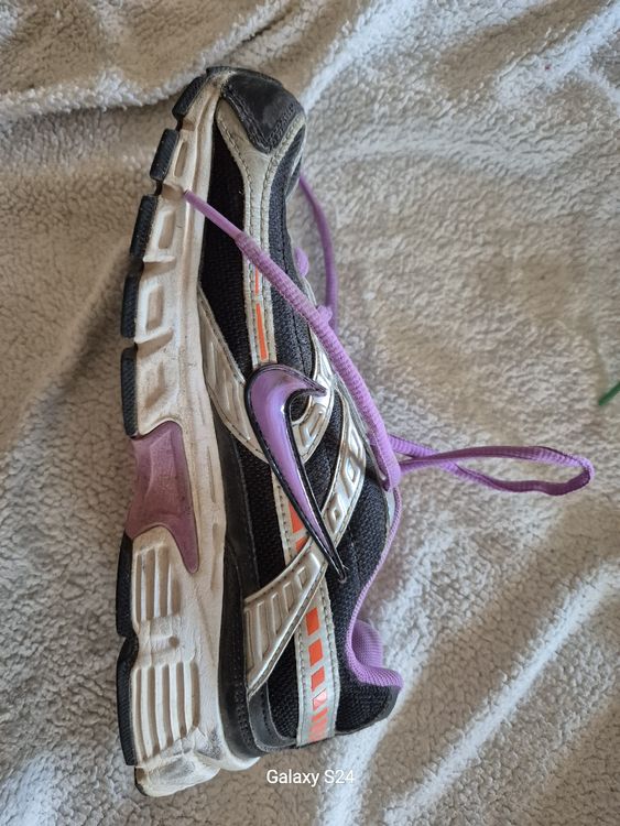 Nike Initiator Black Atomic Purple (Gebraucht) in Porsel für CHF 20 ...