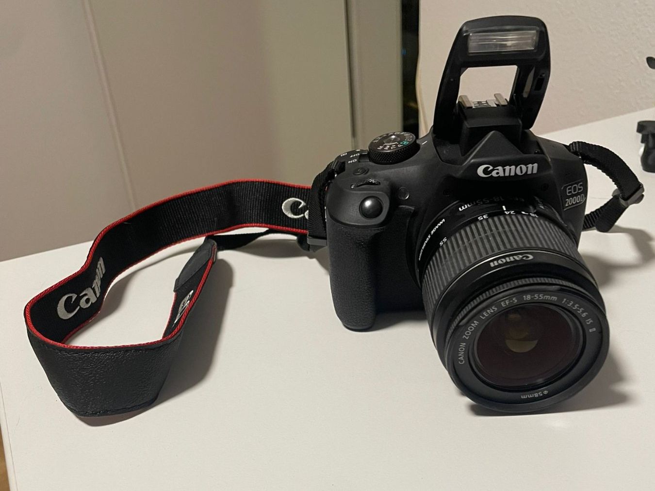Canon EOS 2000D Spiegelreflexkamera, inkl. 256GB SD Card (Gebraucht) in ...