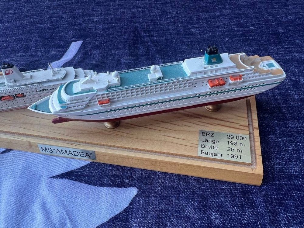 MS Amadea Schiffsmodelle (8) (Gebraucht) in Illnau-Effretikon für CHF 1 ...