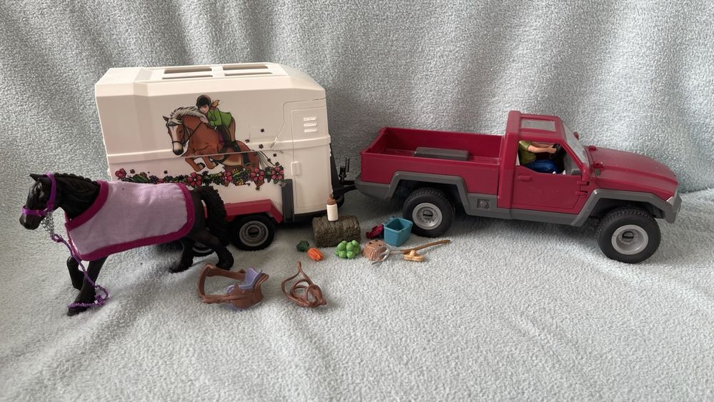 Schleich Horseclub Auto mit Perdetransportanhänger mit Pferd (Gebraucht ...