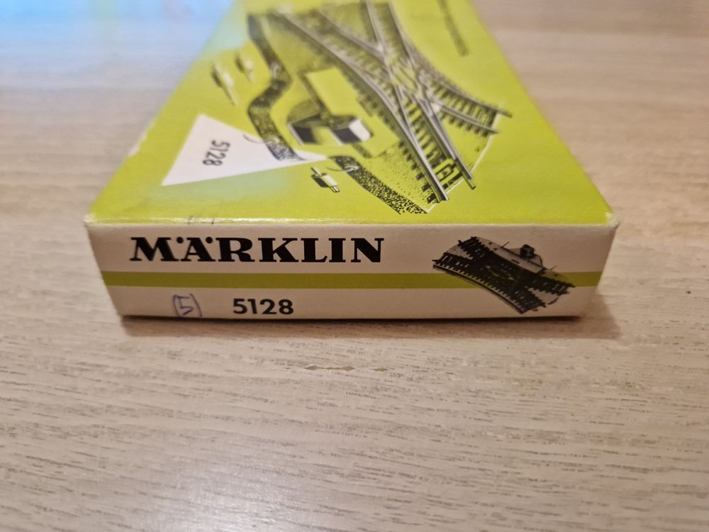 Märklin 5128 kreuzungsweiche H0 (5) (Gebraucht) in St-Aubin-Sauges für ...