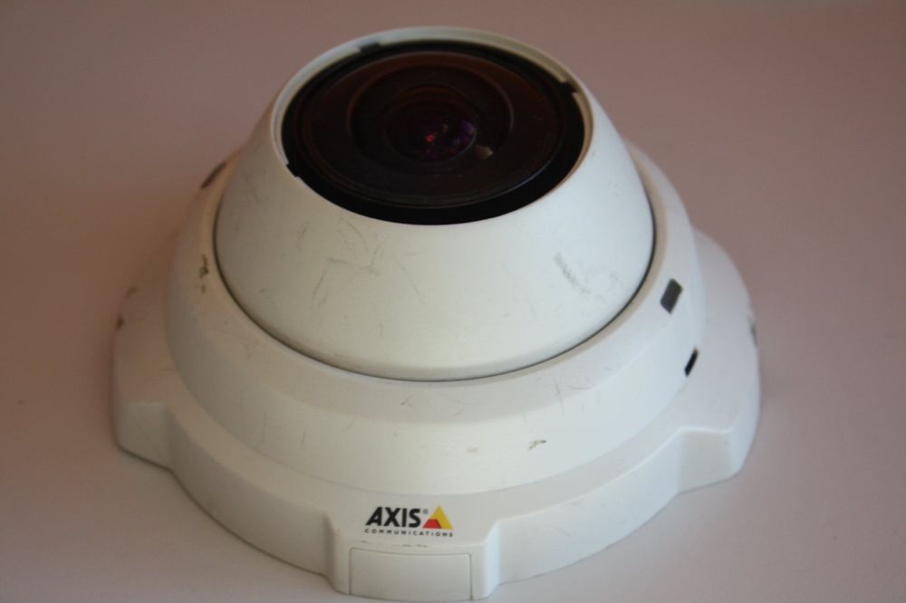 Axis 212 PTZ Fisheye (2) (Gebraucht) in Effretikon für CHF 25 – mit Lieferung auf Ricardo kaufen