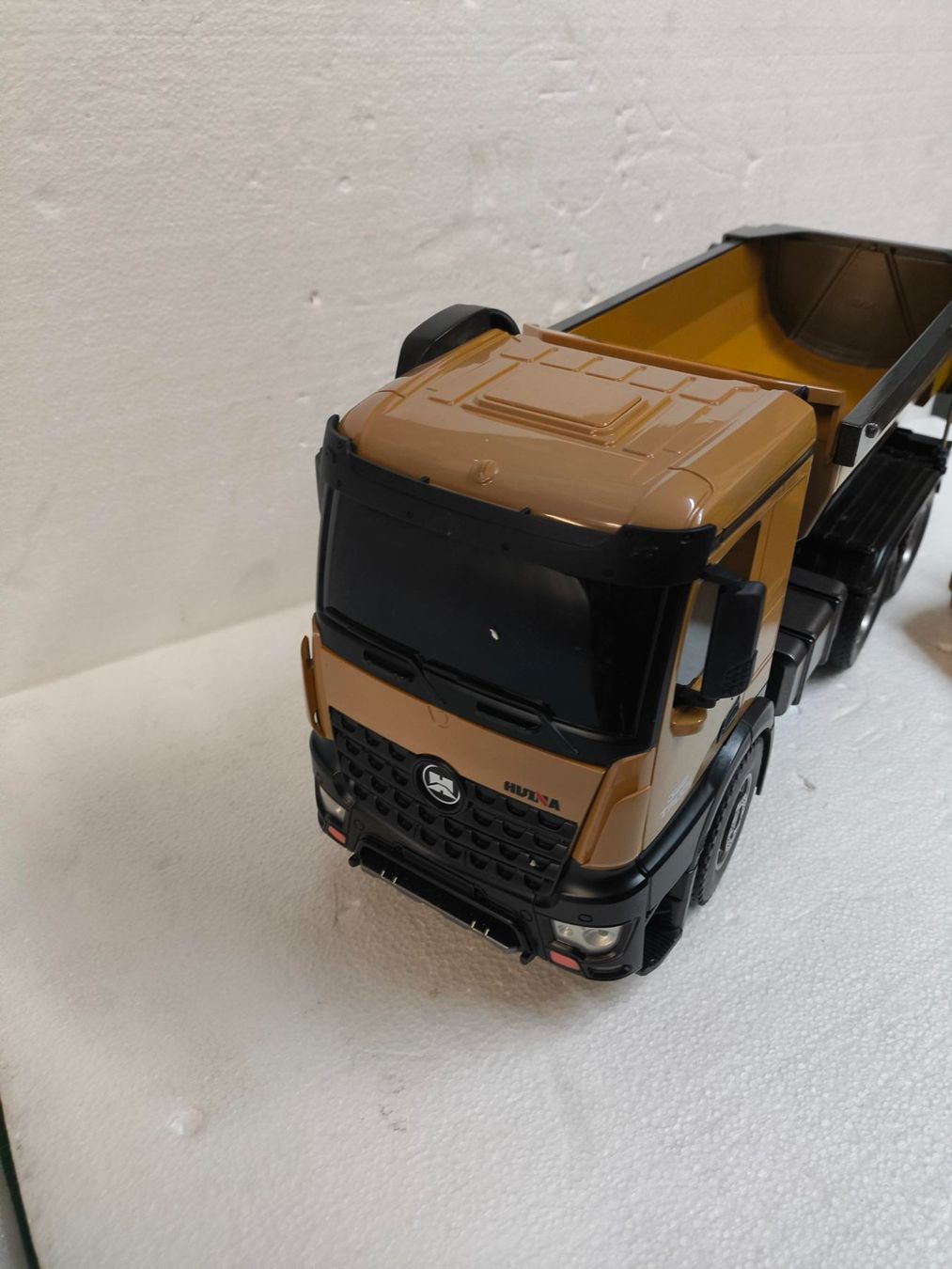 Huina 1582 RC LKW Teilmetall Kipper 1/14 (Neu (gemäss Beschreibung)) in ...