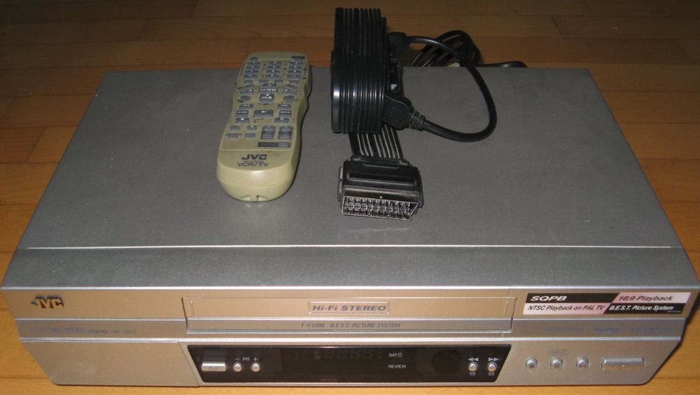 JVC Hi-Fi Stereo Videorecorder HR-V610 (Gebraucht) in Frauenfeld für CHF 69 – mit Lieferung auf ...