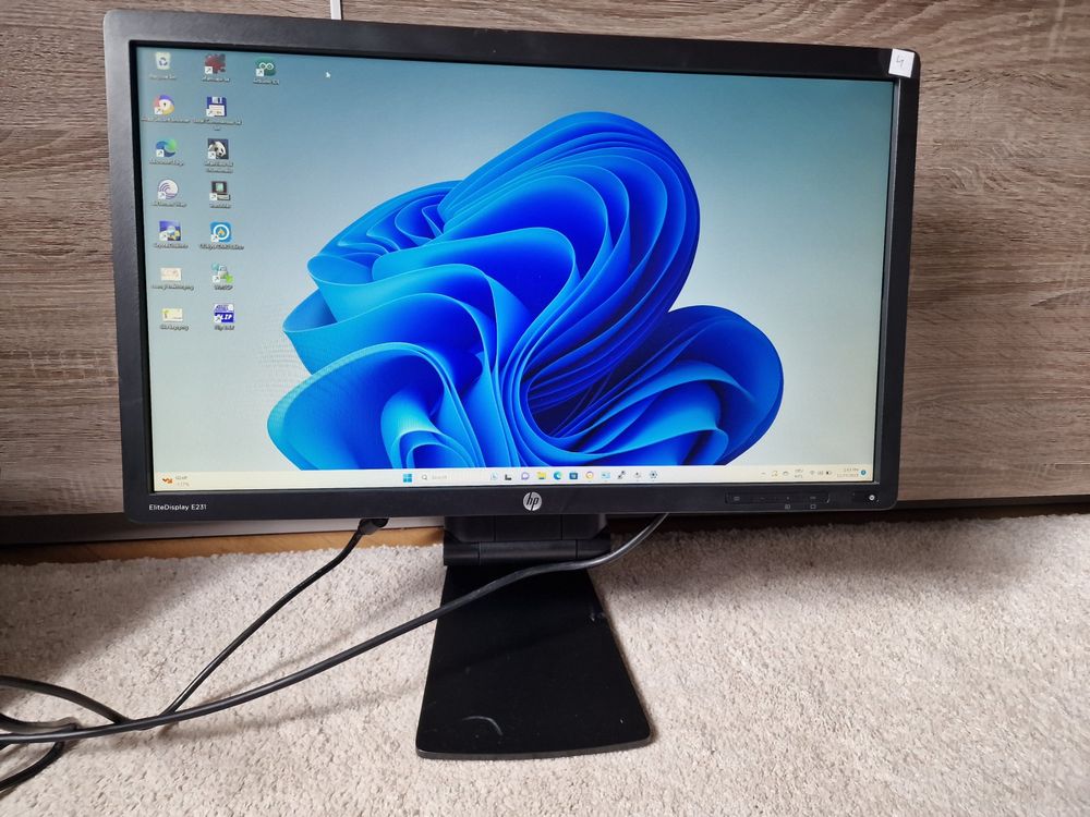 HP EliteDisplay E231 (Gebraucht) in Gerlafingen für CHF 25 – mit ...