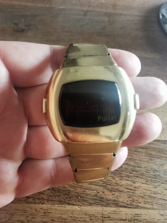Pulsar P3 Kult LCD Uhr , 70er Jahren, vergoldet, läuft ! | Kaufen auf ...