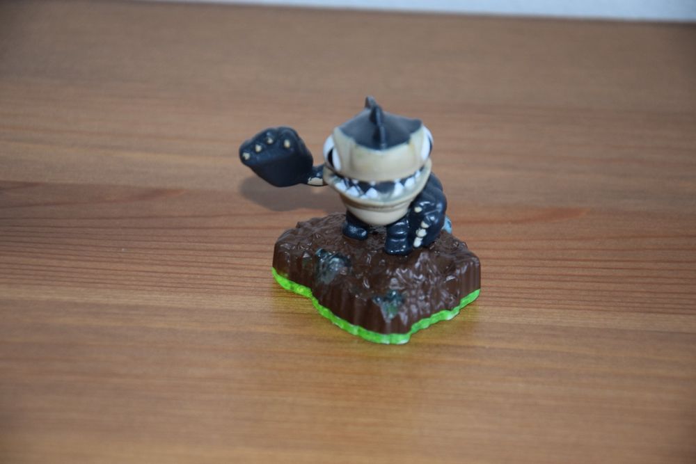 Skylanders Mini Figur: Terrabite Serie 1 Sidekick (level 10) (Gebraucht ...