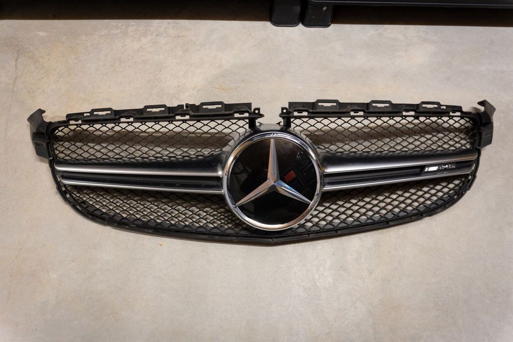 Mercedes-Benz C63 AMG 205 Grill & Front | Kaufen auf Ricardo