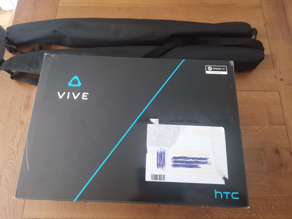HTC VIVE mit zubehör | Kaufen auf Ricardo