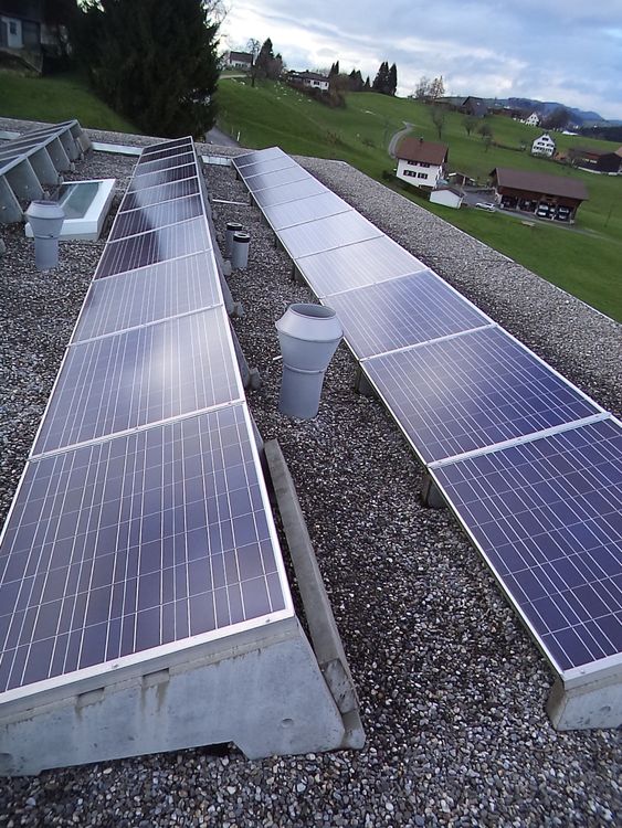 Solar Betonelemente grau für 10 PV Module auf Flachdach Nr.3 (Gebraucht) in Widen für CHF 50 ...
