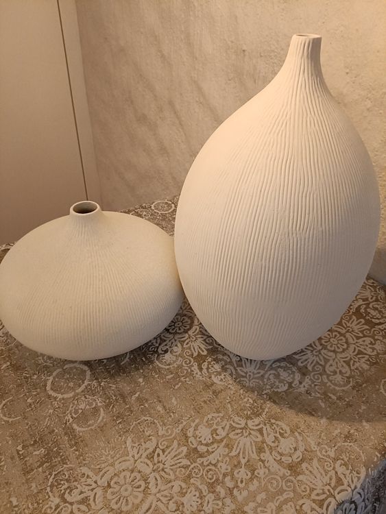 Vasen (Gebraucht) in Attelwil für CHF 80 – nur Abholung auf Ricardo kaufen