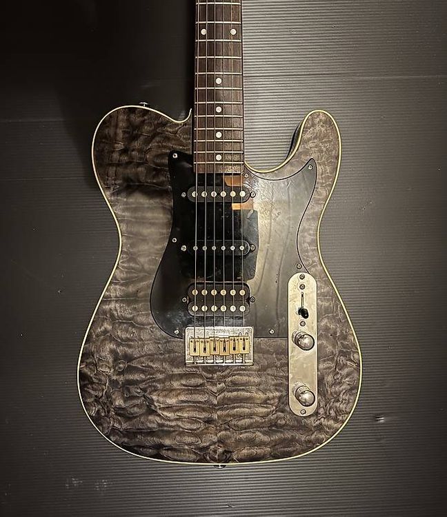 St.Blues Telecaster (no Fender , Gibson , Ibanez...) (Gebraucht) in ...