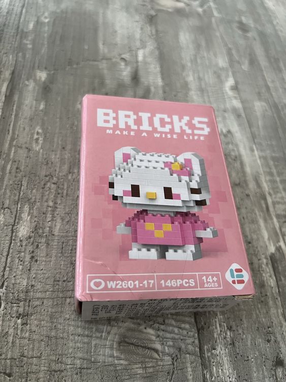 Bricks - Hello Kitty (Neu und originalverpackt) in Neuenkirch für CHF 3 ...