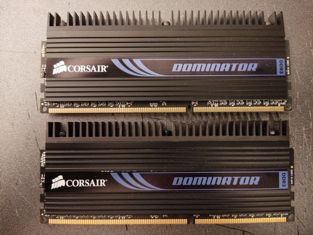 16 GB CORSAIR DOMINATOR DDR3 1600 MHz 12800U RAM Kit (Gebraucht) in ...