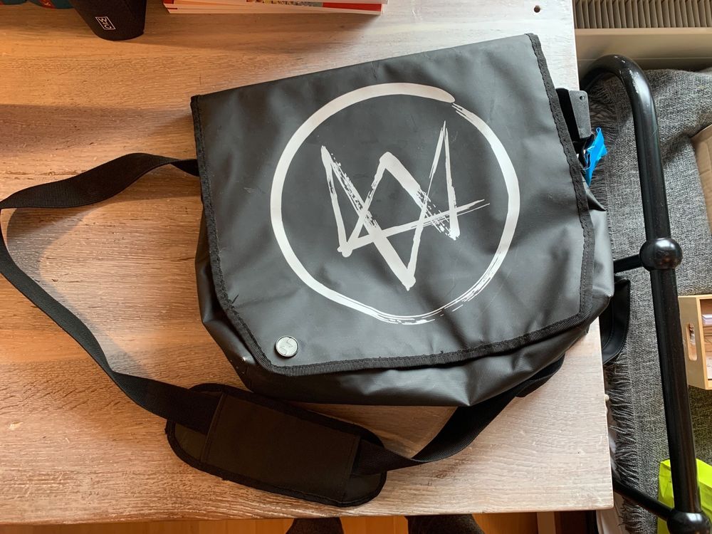 Watch Dogs Game Merch - Tasche (Gebraucht) in Bettenhausen für CHF 1 ...