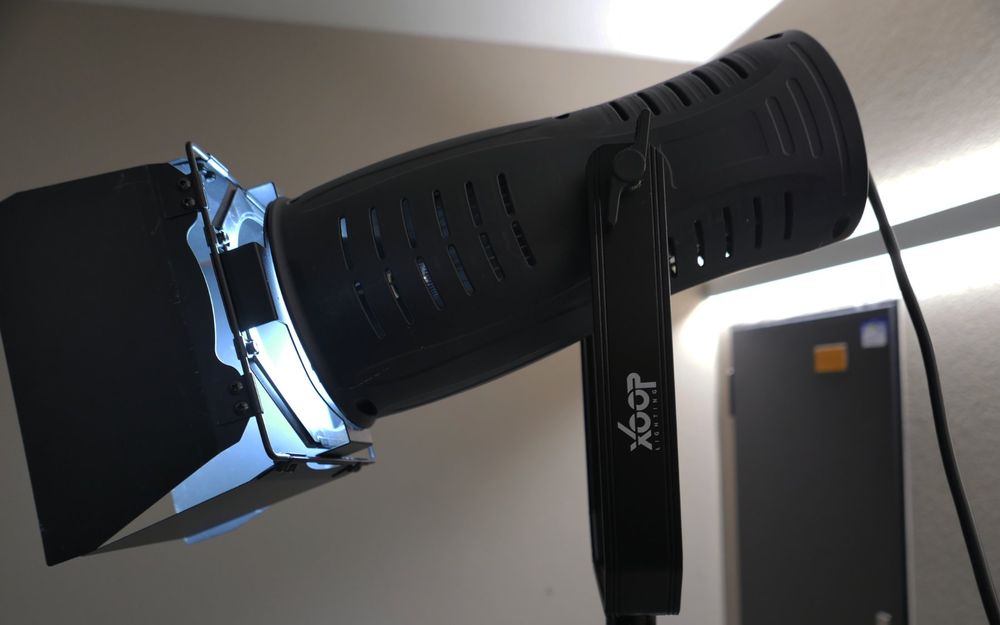 XOOP LED Theaterscheinwerfer (Preis für 2 Stk.) (Gebraucht) in Zürich ...