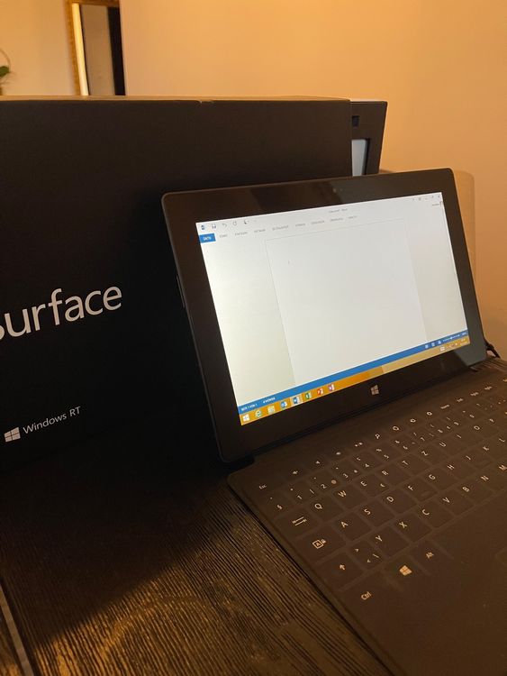 Surface RT 64 GB Microsoft (Gebraucht) in Zürich für CHF 49 – mit Lieferung auf Ricardo kaufen