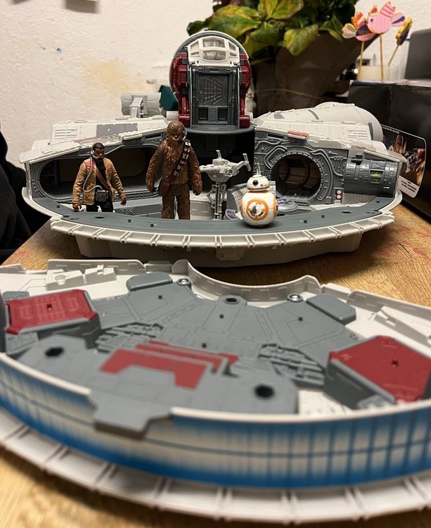 Star Wars Falcon | Kaufen auf Ricardo