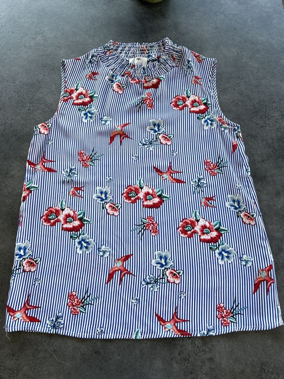 Ärmellose Sommer-Bluse (Gebraucht) in Hombrechtikon für CHF 10 – mit Lieferung auf Ricardo kaufen